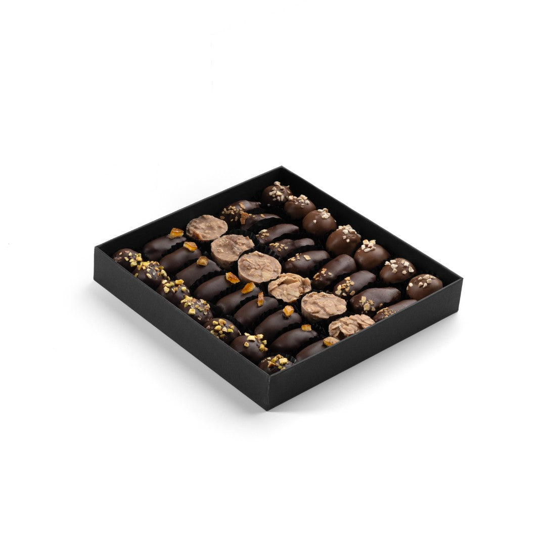 Iconic Large Gold Box | 650g of Premium Assorted Dates